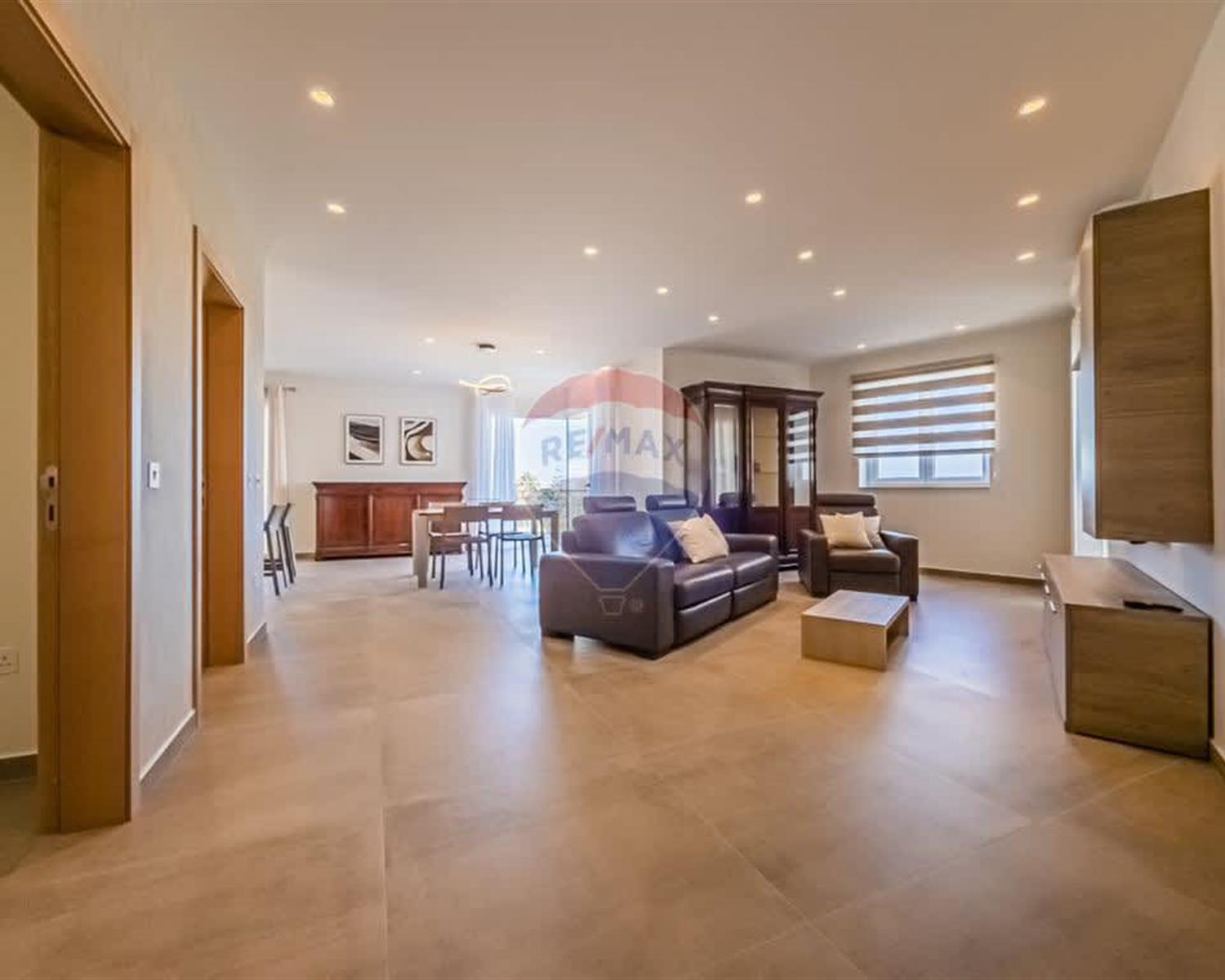 Apartment Duplex - For Rent - Attard - Malta | 240531004-142