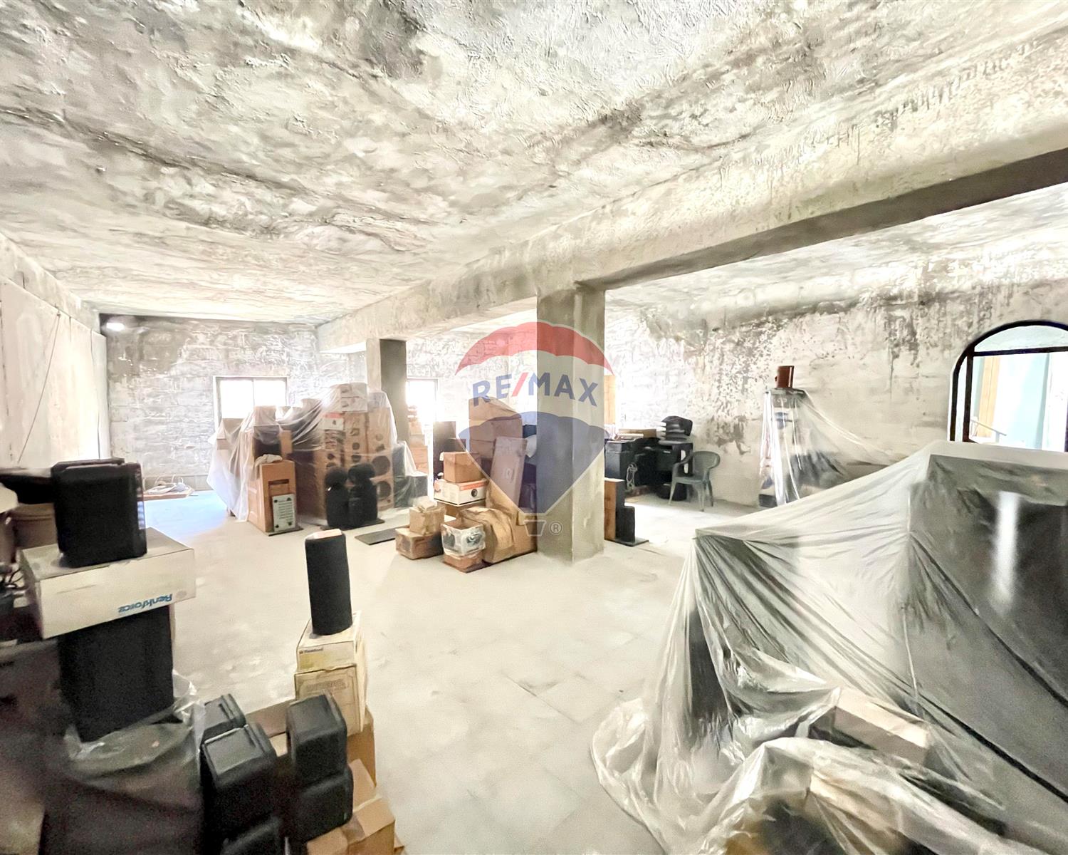 Shop - For Sale - Hamrun - Malta | 240061007-5995